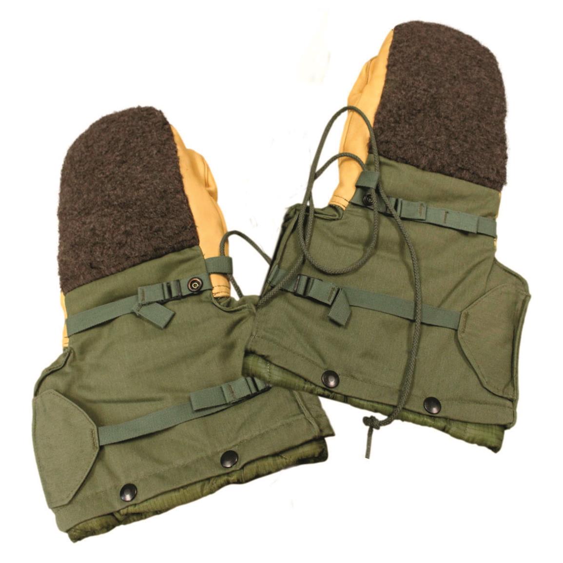 U.S. Military Surplus ECW Flyer's Mitts, Used - 729525, Military Gloves ...